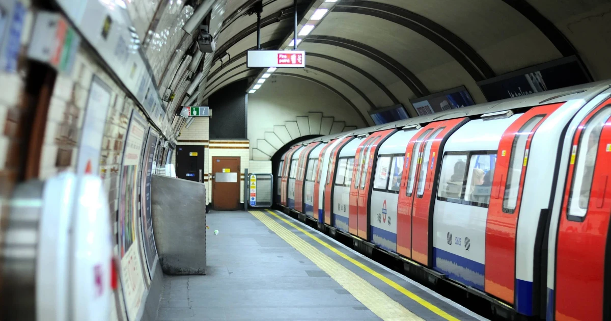Using The London Underground | 2025 Guide For Tourists & Locals
