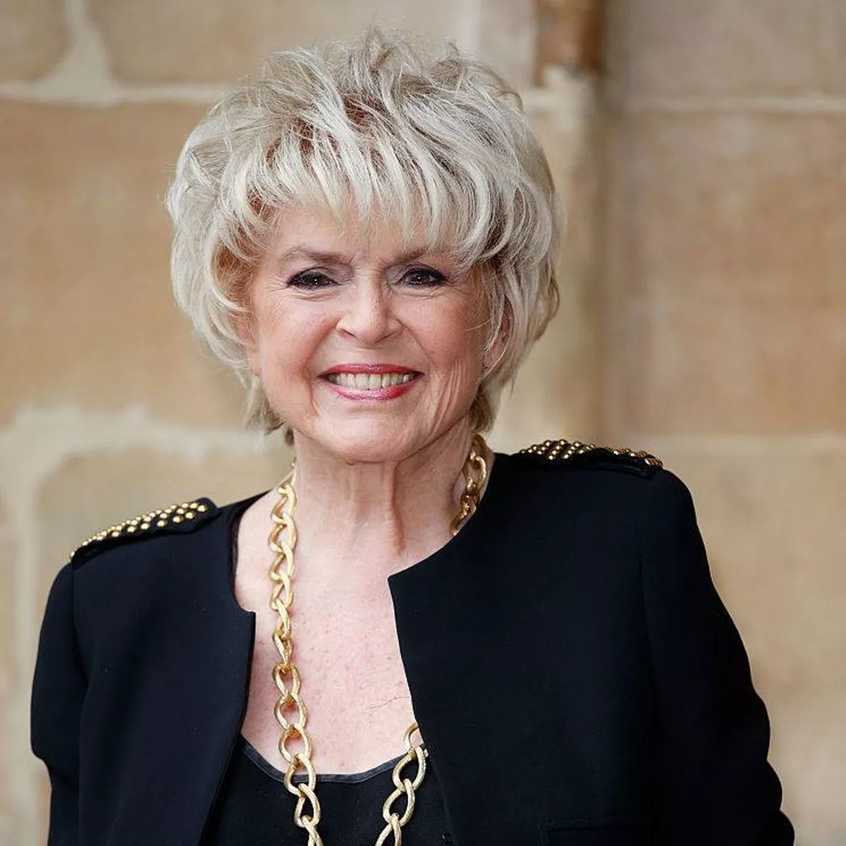 Gloria Hunniford Net Worth: TV, Radio & Music Journey 2025
