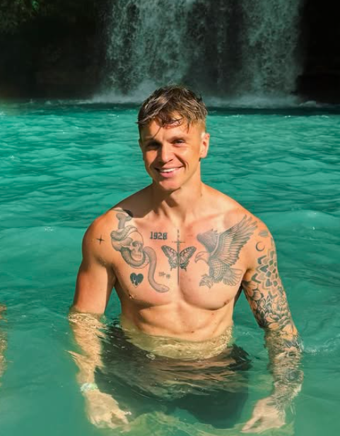 Joe Weller Net Worth 2025: How The Creator Makes Money